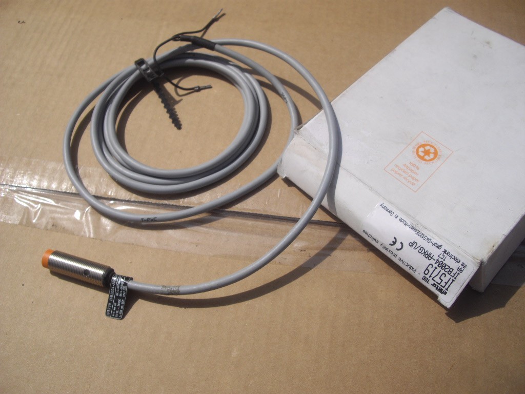 IFM EFECTOR INDUCTIVE PROXIMITY SWITCH IF5719 IFB2004-ARKG/UP STOCK ...