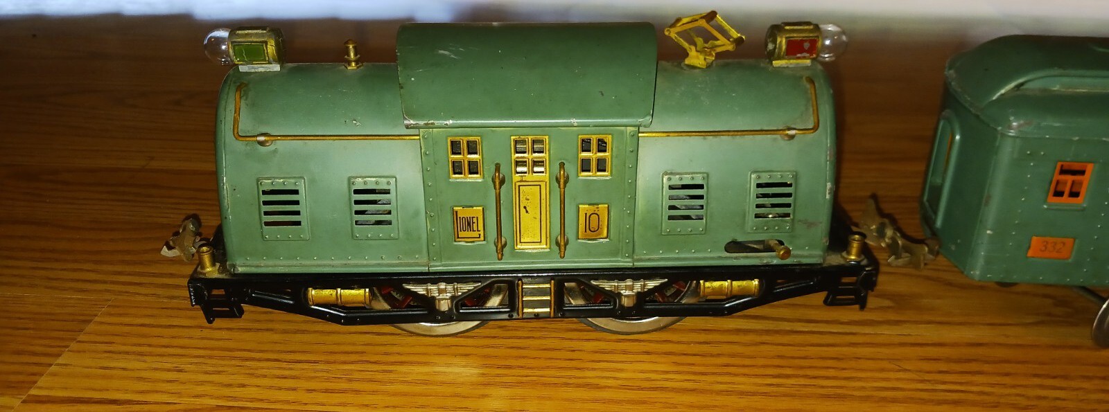 LIONEL 10 STANDARD GAUGE ENGINE AND 2 CARS 332,341 - 1930S? WORKS METAL ...
