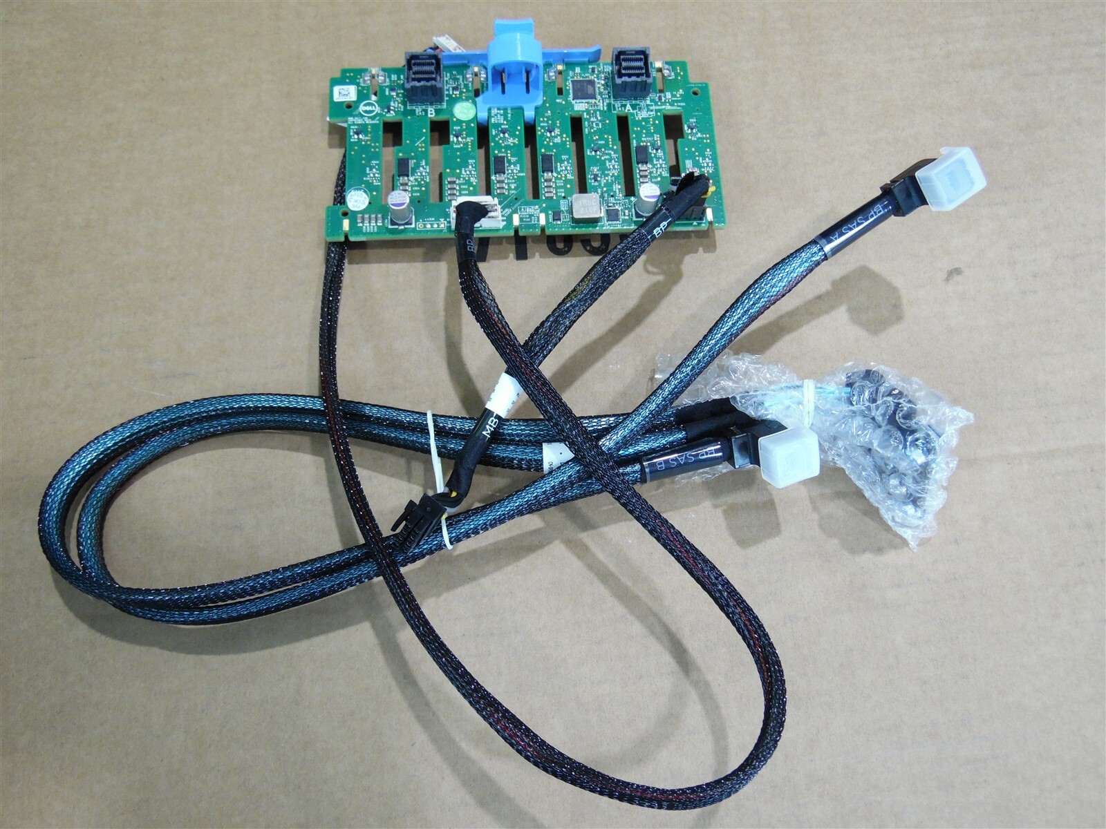 DELL POWEREDGE R730 SERVER 8 BAY BACKPLANE 2.5" SFF KIT TGNMY F037K | eBay