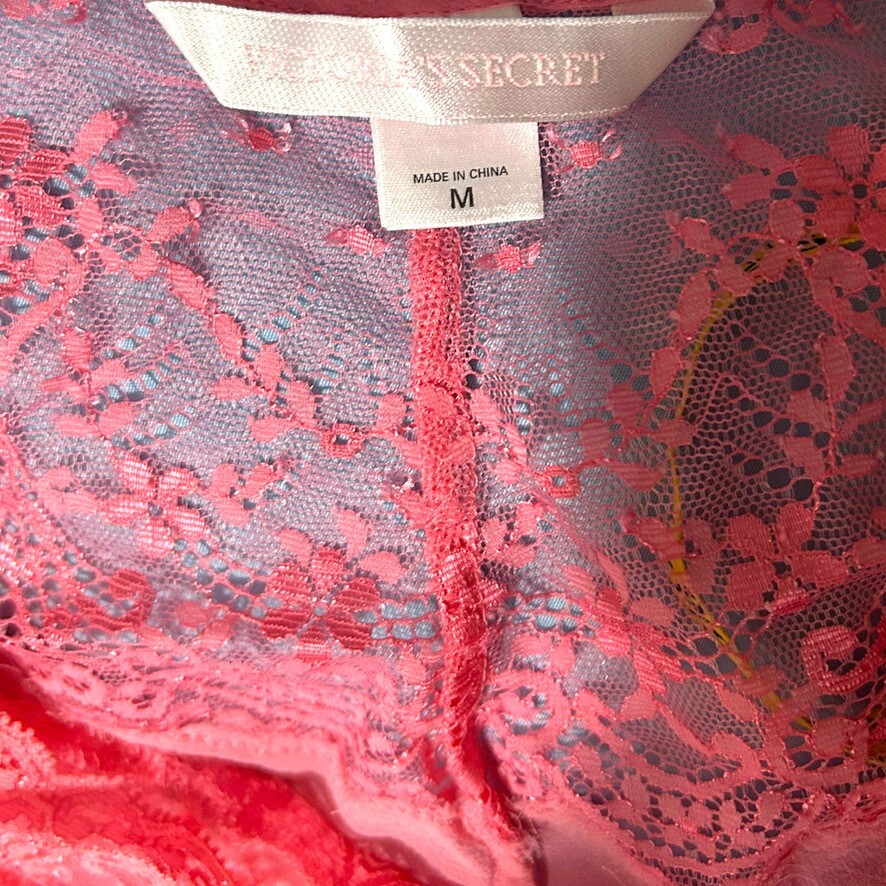 Vintage Victoria's Secret Lacey Pink Front-Closure Li… - Gem
