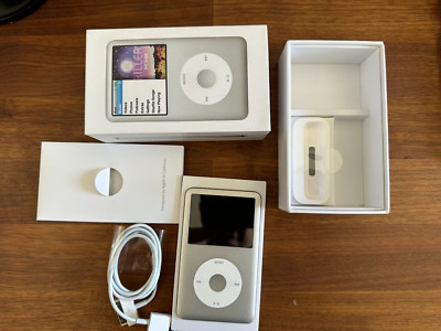 Apple iPod classic 7th Generation Silver (160 GB) Model No. MC293LL/A ...