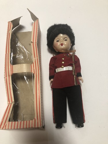 British Royal Palace Guard Vintage Souvenir Doll Bobby England Orig Box ...