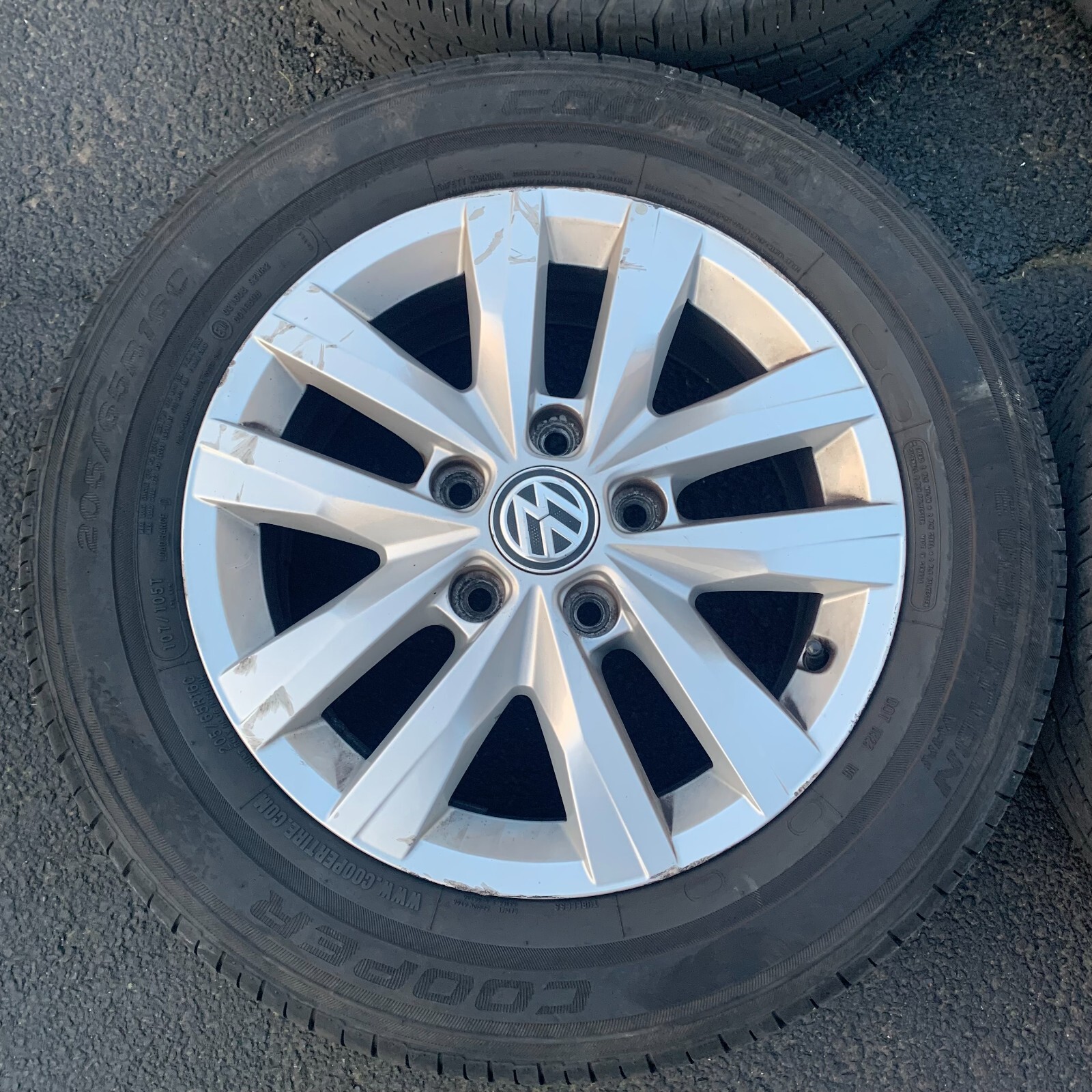 GENUINE VW TRANSPORTER T6 HIGHLINE CLAYTON ALLOY WHEELS WITH TYRES 16 ...