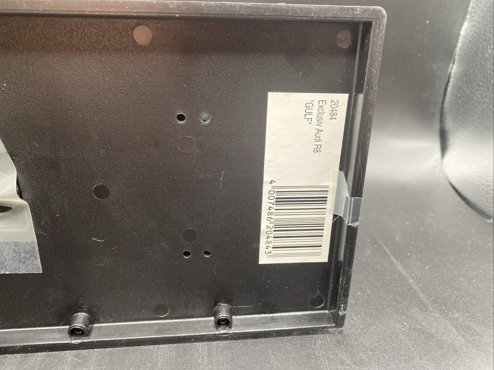 Carrera Exclusiv 1/24 Scale Audi R8 Gulf Limited Edition Slot Car No ...