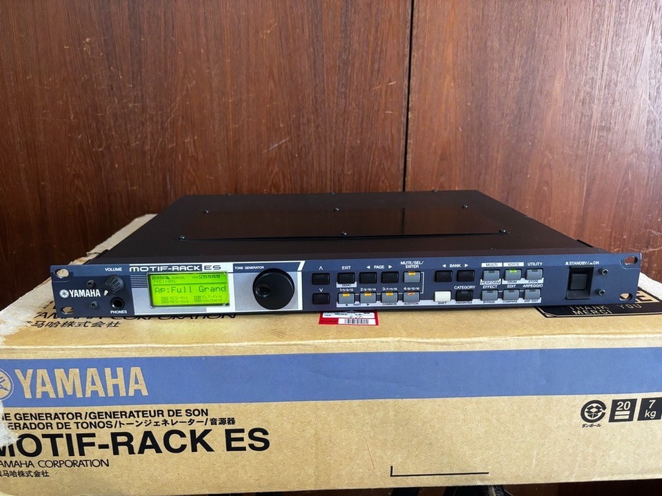 Yamaha Motif-Rack ES MOTIF RACK ES TONE GENERATOR w/ box, 100-240V ...
