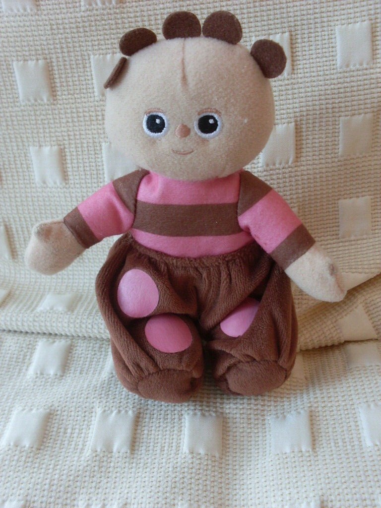 In The Night Garden Upsy Daisy Igglepiggle Makka Pakka Tombliboo Plush ...