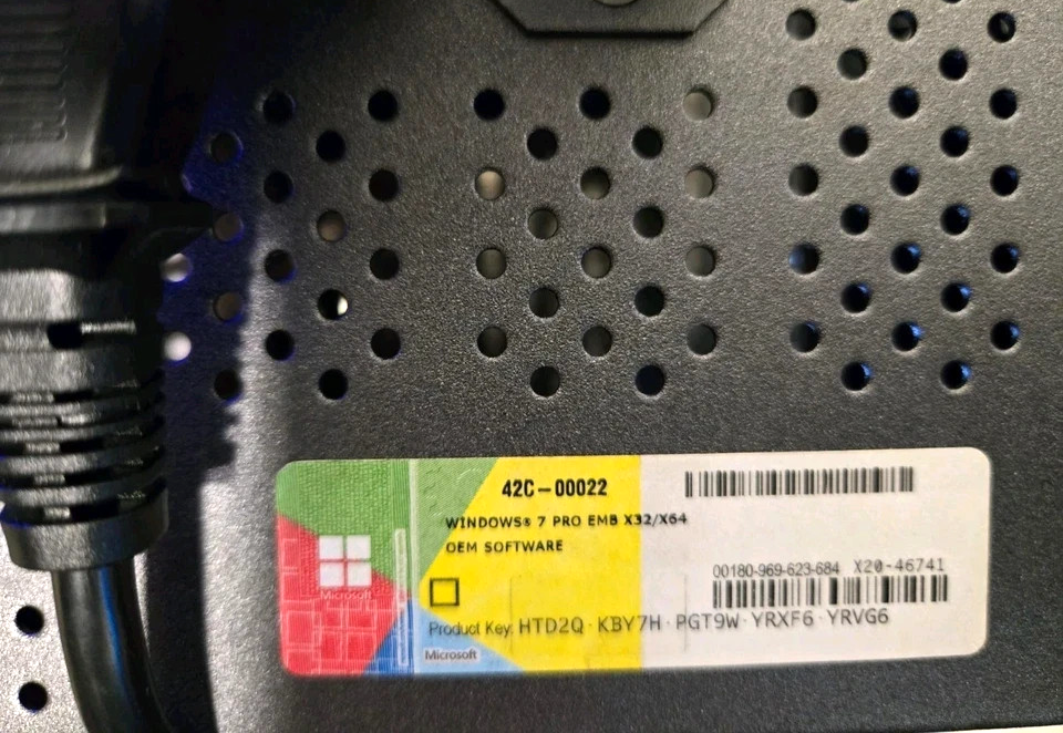 Dynics PW15PTBTMIAJDIAW76SM3-USBWT industrial panel-mount computer ...