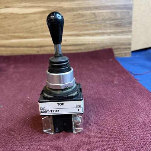 Allen Bradley 800T-T2H3 SER T Joystick, NEMA TYPE 4,13 | eBay