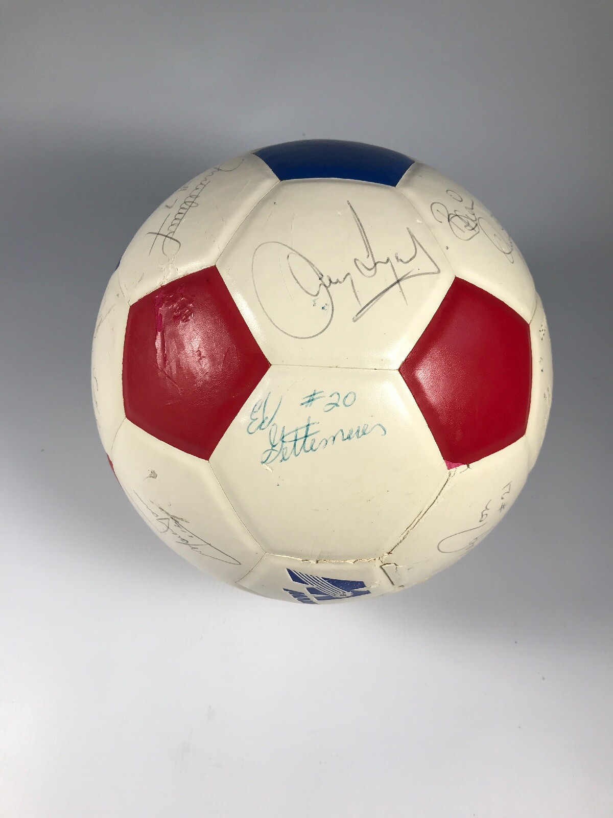 Vintage 1983 Montreal Manic NASL Team Signed Spalding Soccer Ball 11 ...