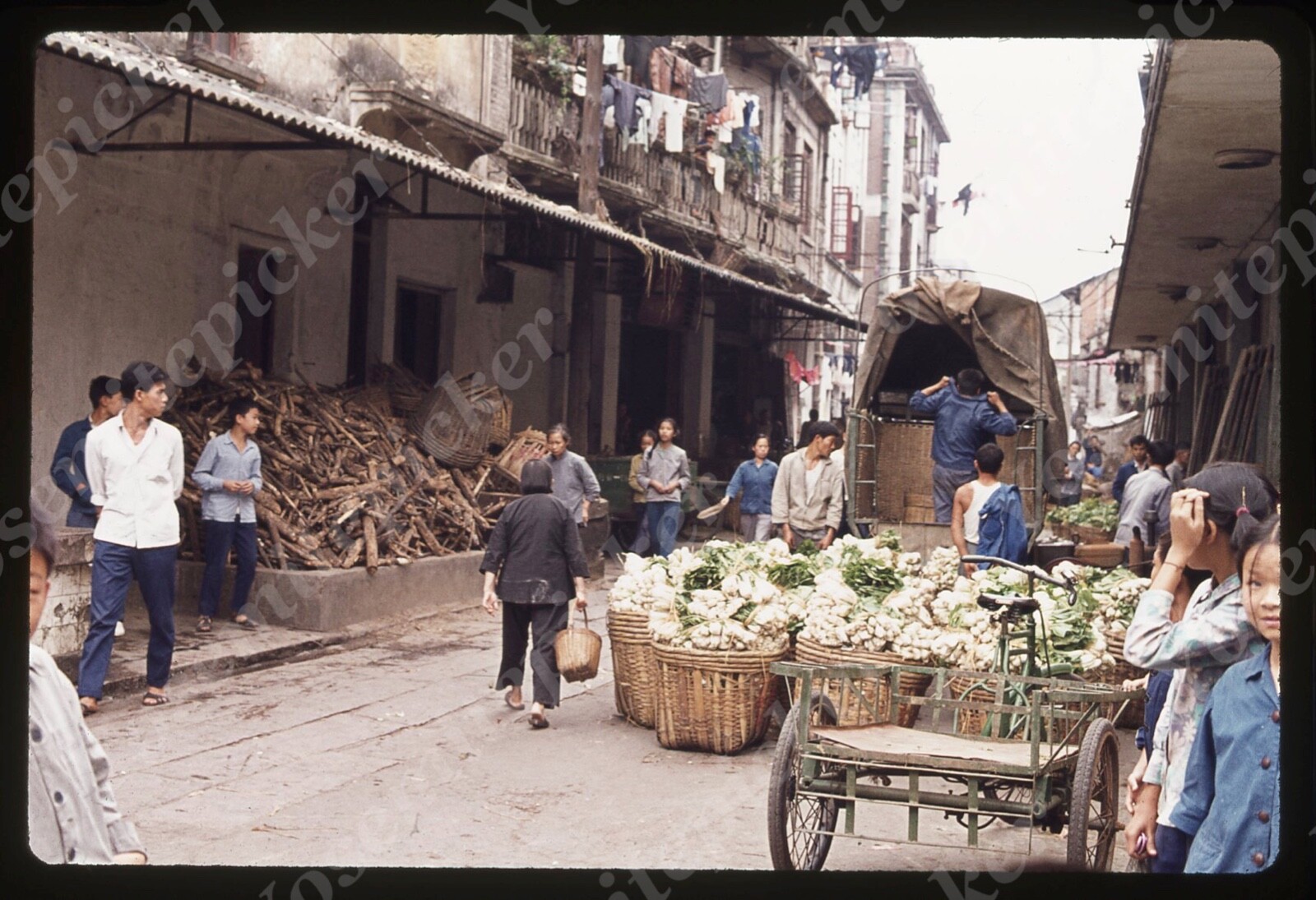 sl81 Original slide 1976 China ? Street View open market truck cart ...