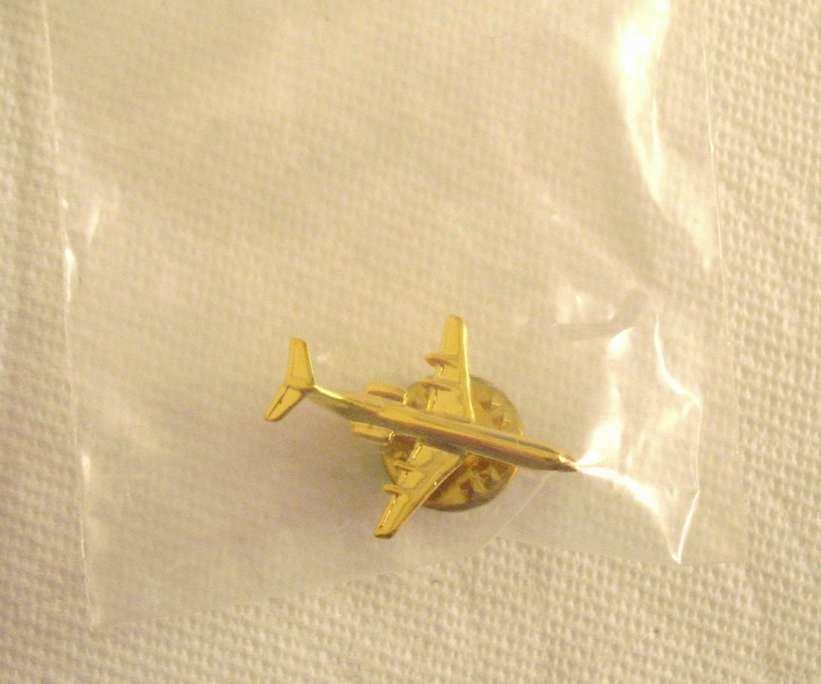 Fokker F-100 / Canadiar / Bombardier / Embraer LAPEL PIN - EXCELLENT ...