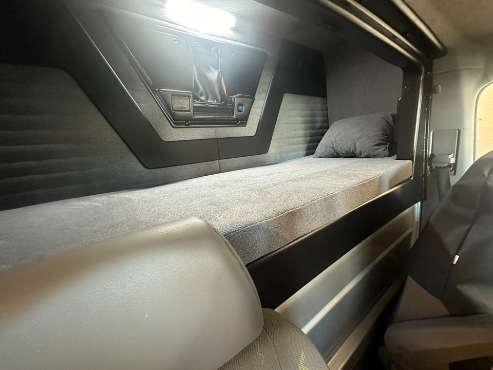 MERCEDES SPRINTER, FIAT DUCATO IVECO DAILY SLEEPER CAB ROOF SLEEPING ...