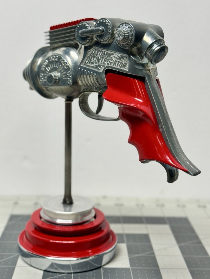Vintage 1950s Hubley Atomic Disintegrator Space Ray Gun Toy With Custom ...