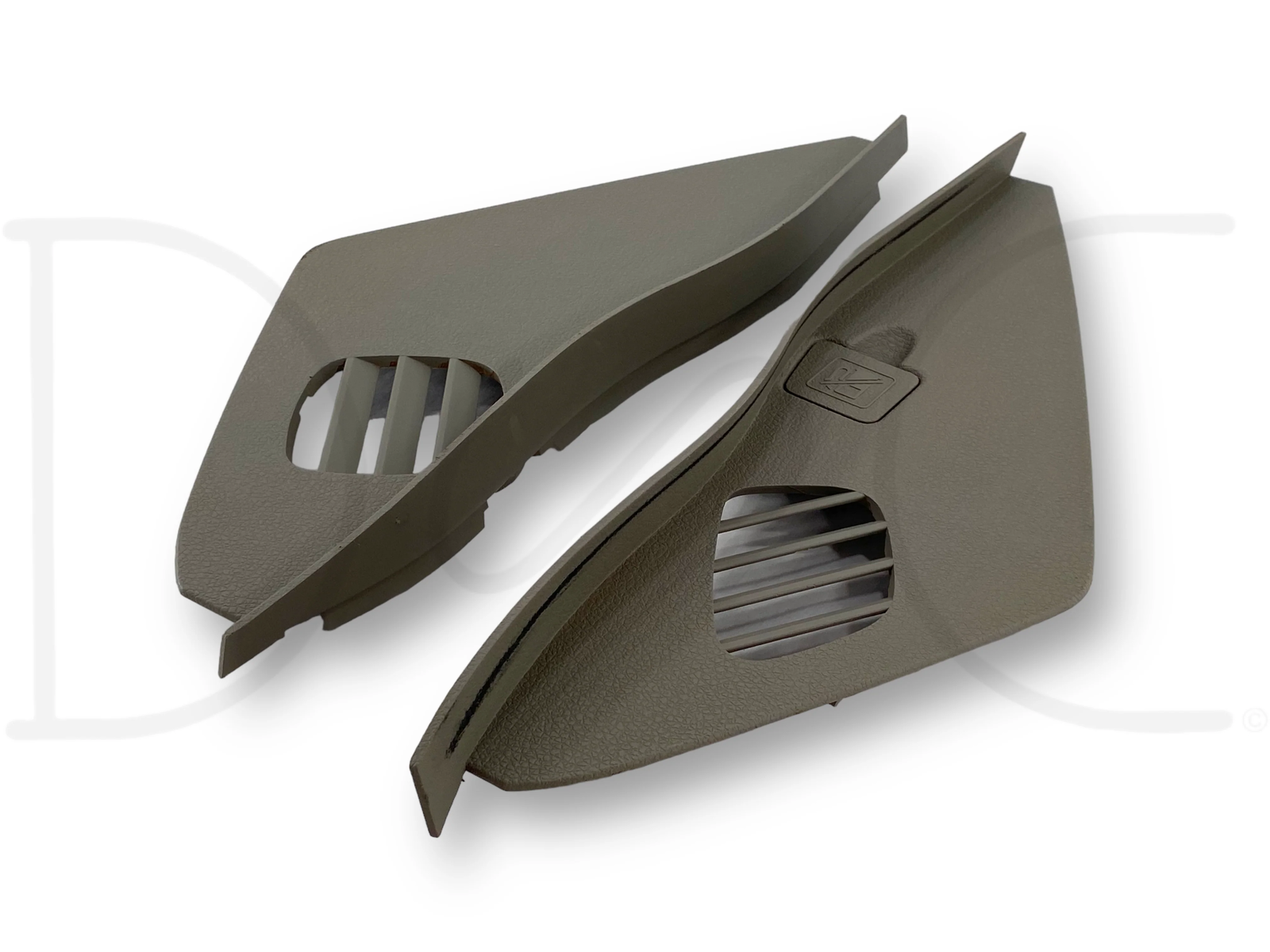 08-10 Ford F250 F350 LH RH Dash End Side Defrost Vent Trim Set Stone OE ...