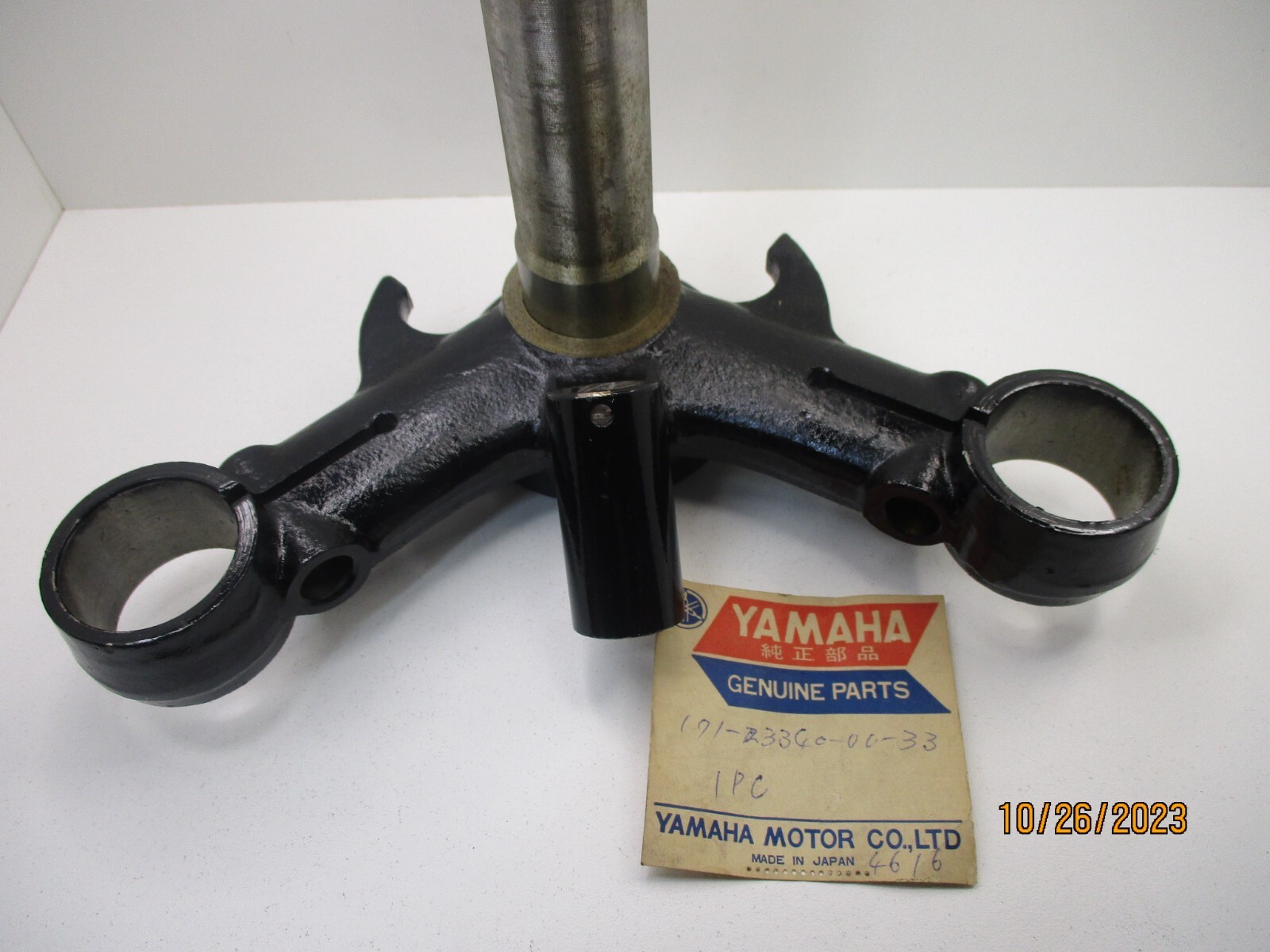 Yamaha YM2 305 YDS NOS OEM Under Bracket Lower Triple Tree # 171-23340 ...