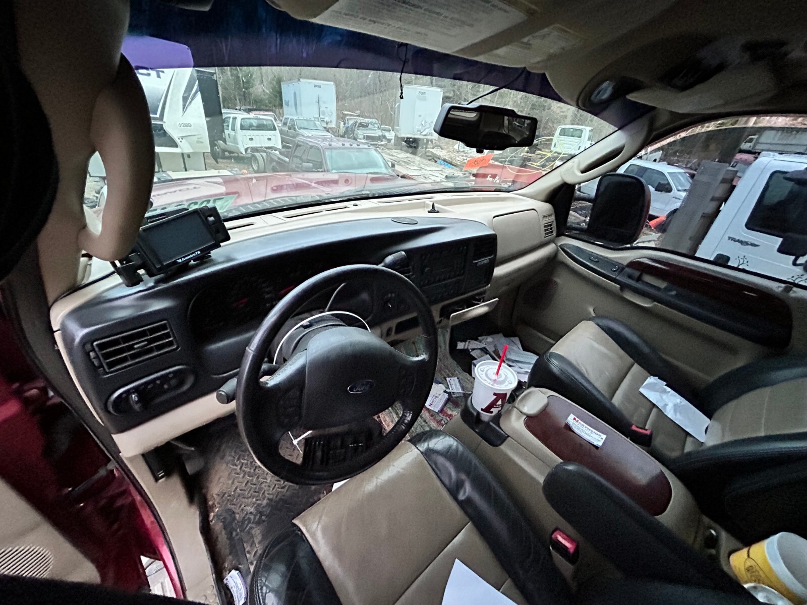Ford Excursion 2005 Interior