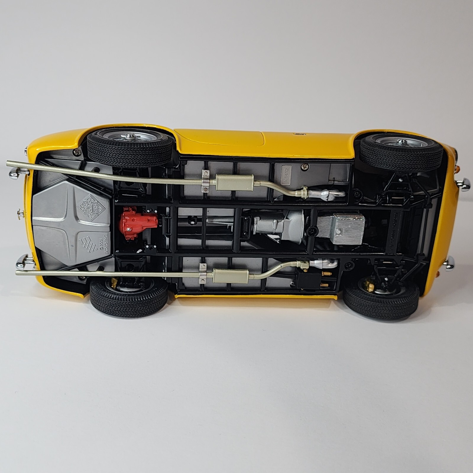 1962 Racing Legends 1:18 Yellow AC Cobra 260 Die Cast Racing Car Model ...