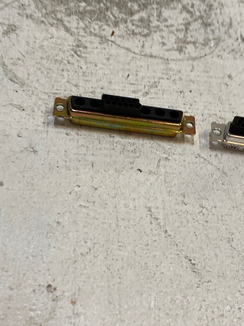 Conec Amphenol 32 of 5017W5SXK99A10X Plugs, 20 of 164X11959X Plugs - 52 ...