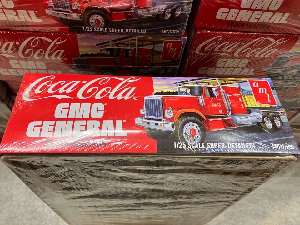 AMT Model kit 1/25 scale GMC General truck tractor Coca-Cola version | eBay