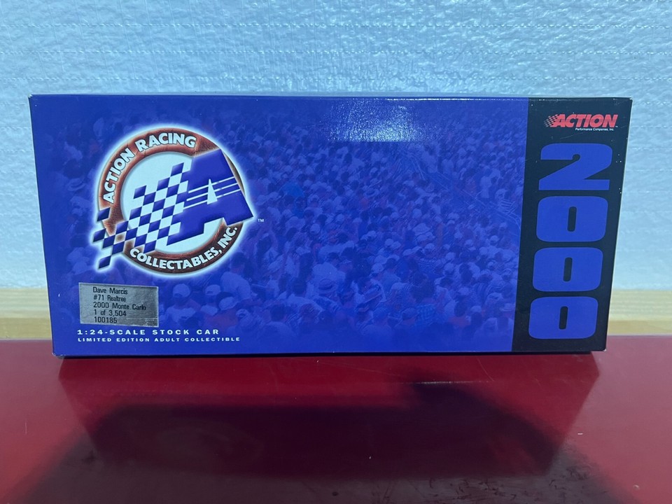 2000 Action Racing NASCAR #71 Dave Marcis Realtree Monte Carlo 1:24 ...