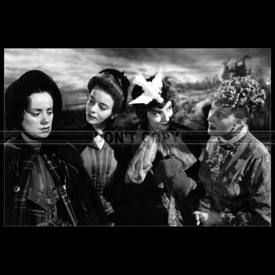 Photo F.020681 EDITH BARRETT IDA LUPINO ELSA LANCHESTER (LADIES IN ...