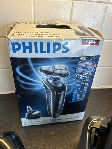 Philips Arcitec RQ1075 Electric Shaver Wet & Dry Self Cleaning | eBay UK