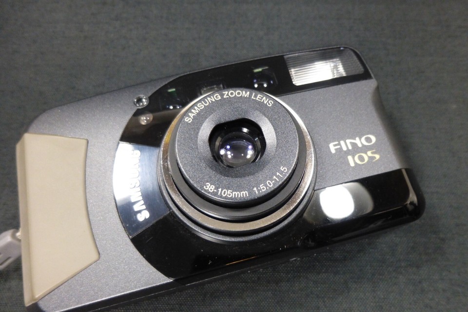SAMSUNG FINO 105 AF POINT & SHOOT FILM CAMERA 35mm TESTED WORKING CASE ...