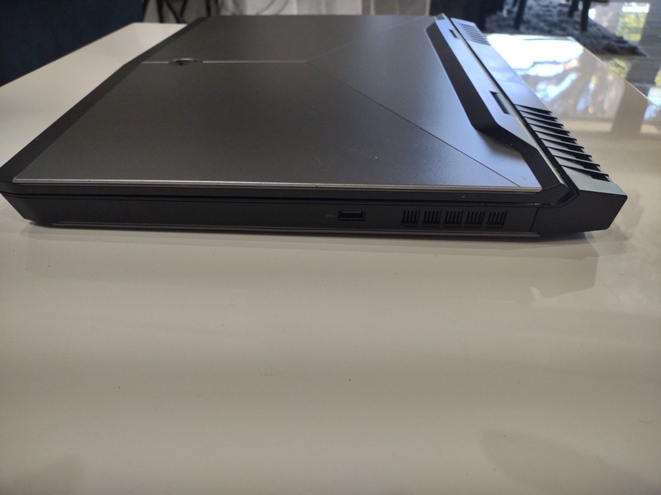 Alienware 17 R4 Gaming Laptop 120Hz 2.90GHz i7-7820HK 16GB 1TB HDD ...