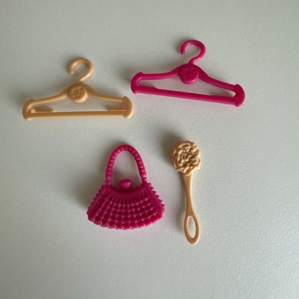 Vintage Barbie Pink Fashion Doll Case 1980s + 15 Clothes & Accessories ...