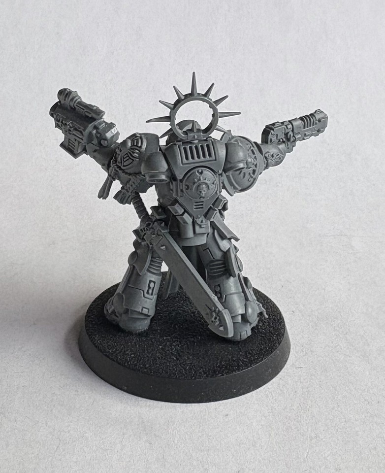 Warhammer 40K Space Marines - Primaris Lieutenant INDOMITUS Dual ...