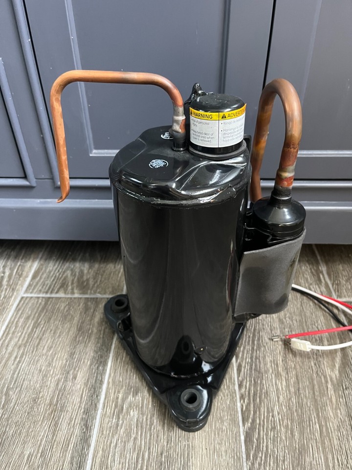 GE General Electric Air Conditioner AC Unit Compressor 12K BTU G70$MZ ...