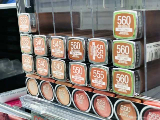 Maybelline ColorSensational Lipcolor Lipstick 740 Sparkling Sand for ...