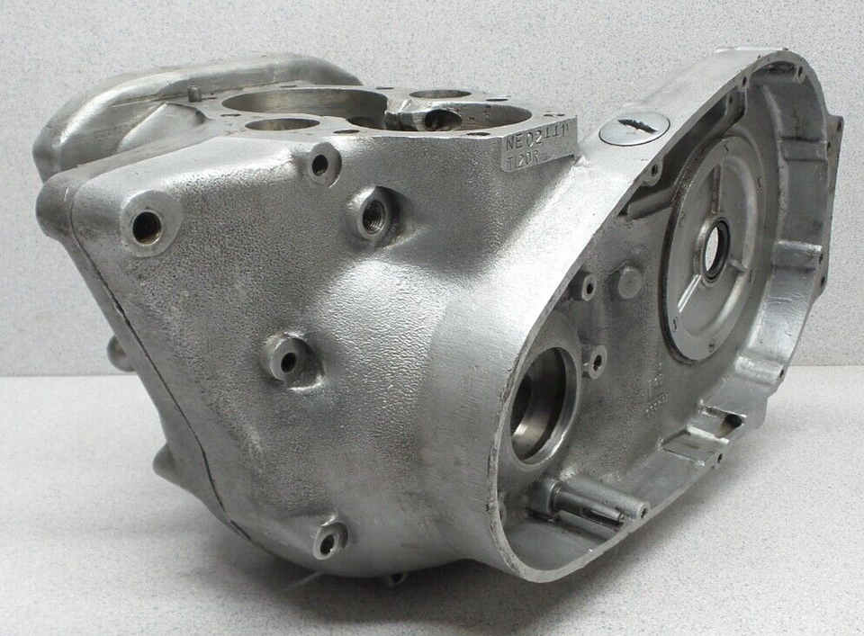1971 VINTAGE TRIUMPH 650cc 650 BONNEVILLE NE02441 T120R MOTOR CASES ...