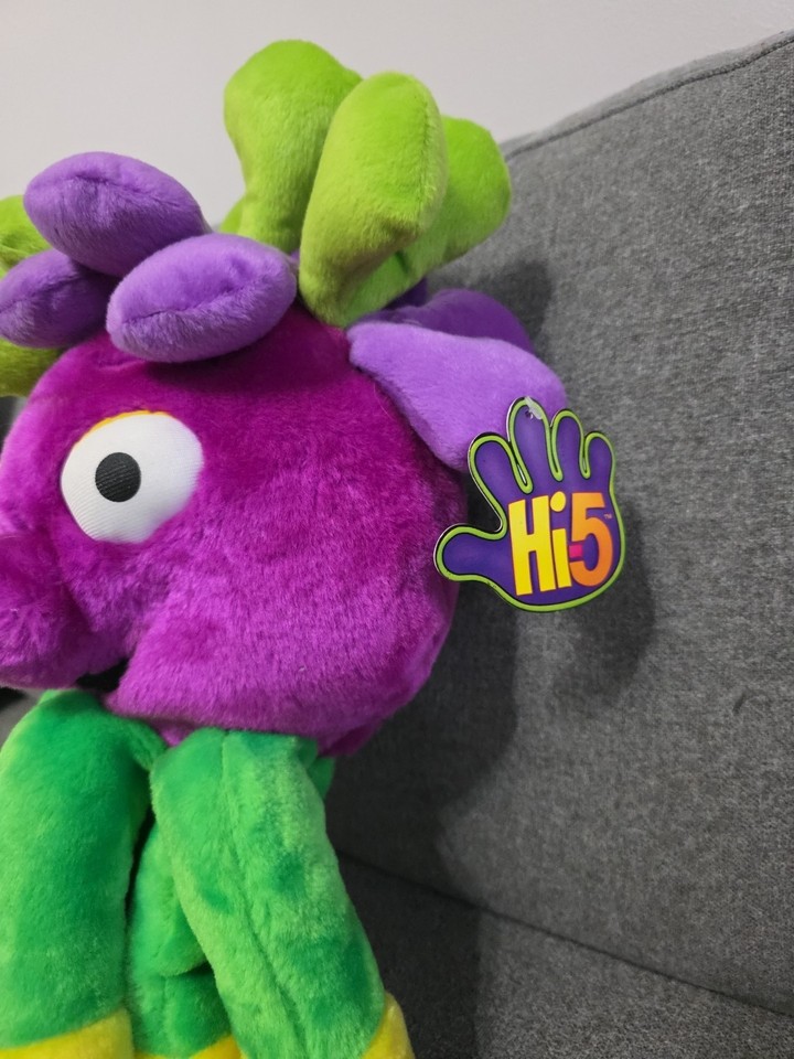 HTF Hi-5 High Five purple green 18” Hand Puppet Plush Stuffed Toy Very ...