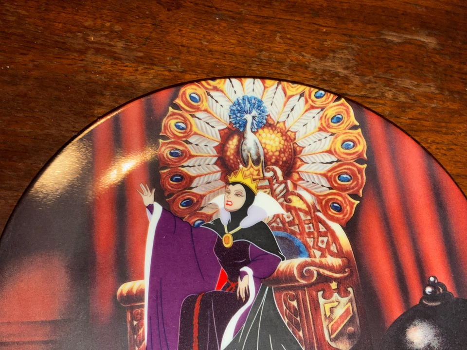 THE EVIL QUEEN Plate Notorious Disney Villains The Bradford Exchange | eBay