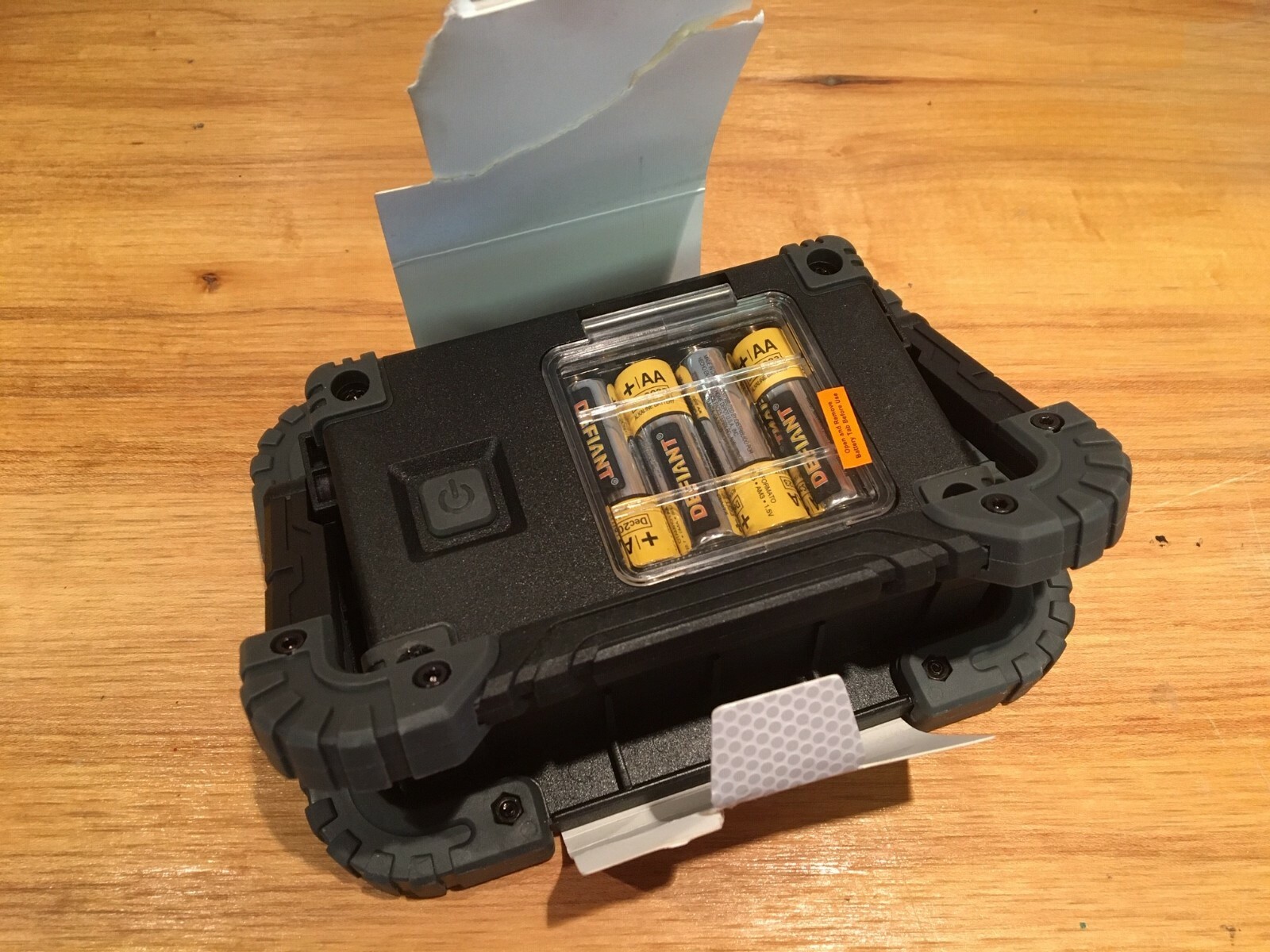 Defiant 500 Lumen LED Utility Light Brand New With Batteries | eBay