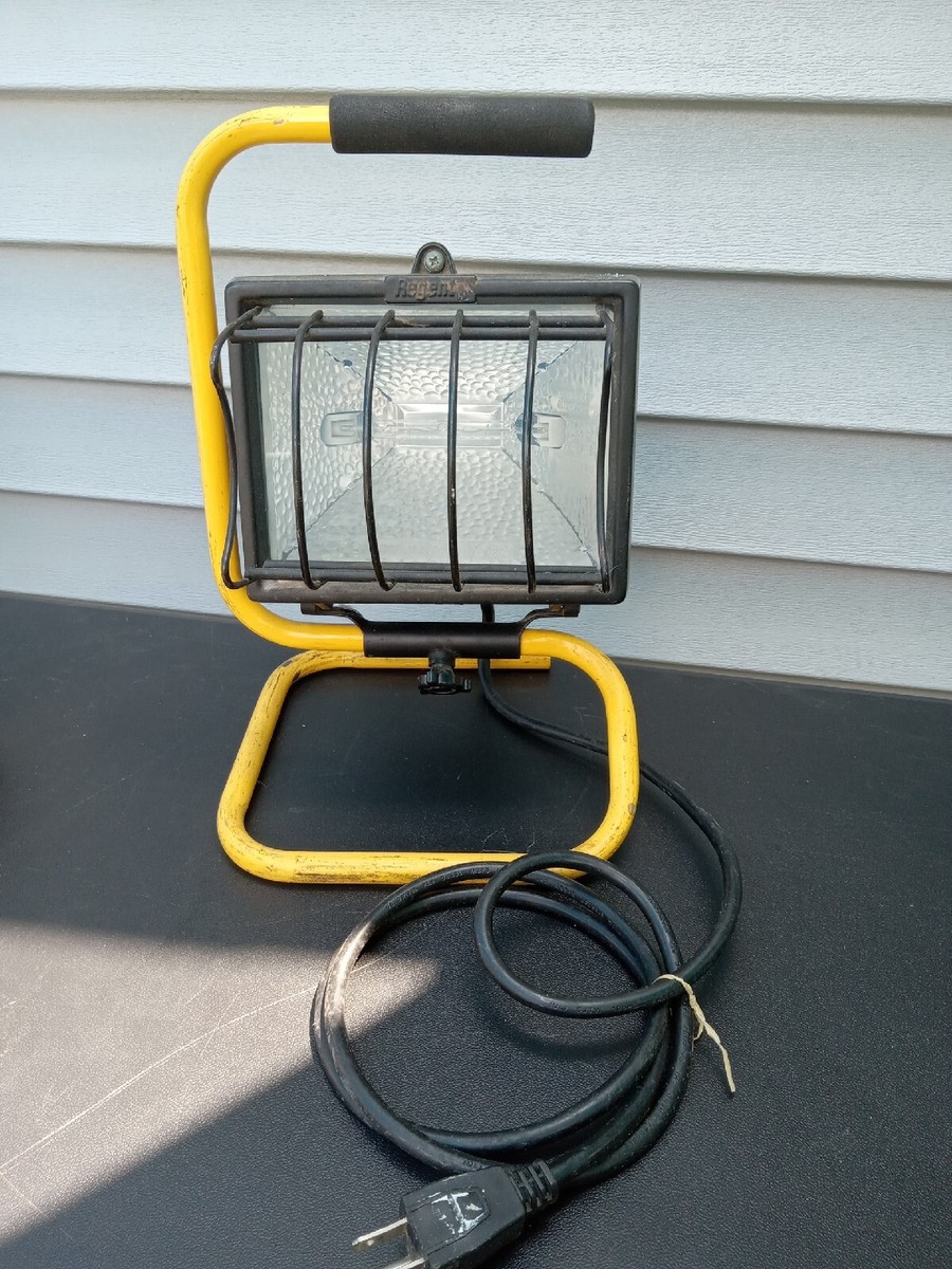 Regent Portable Work Light On Stand HDX 1000 Watt Halogen Twin Head