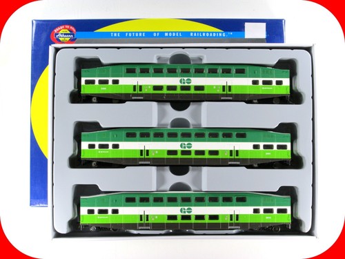 HO Scale **GO TRANSIT** Bombardier Coaches #2013,2420,2441 - ATHEARN ...