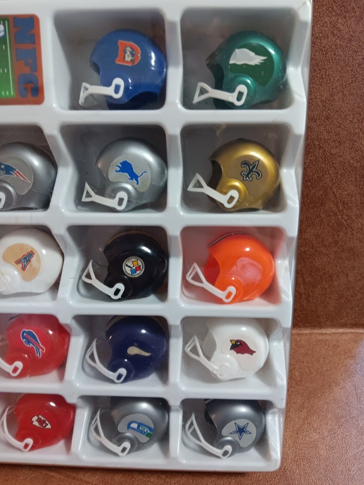 TEAM NFL OFFICIAL NFL MINIATURE FOOTBALL HELMETS COLLECTION 1990'S ...