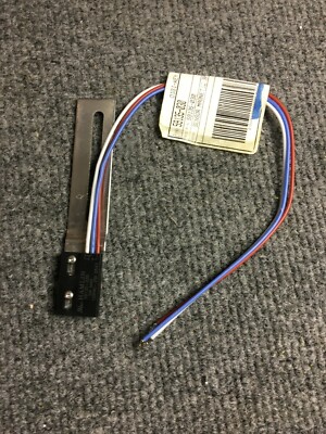Proximity Magnetic Limit Switch Hamlin 59135-030 120VAC | eBay