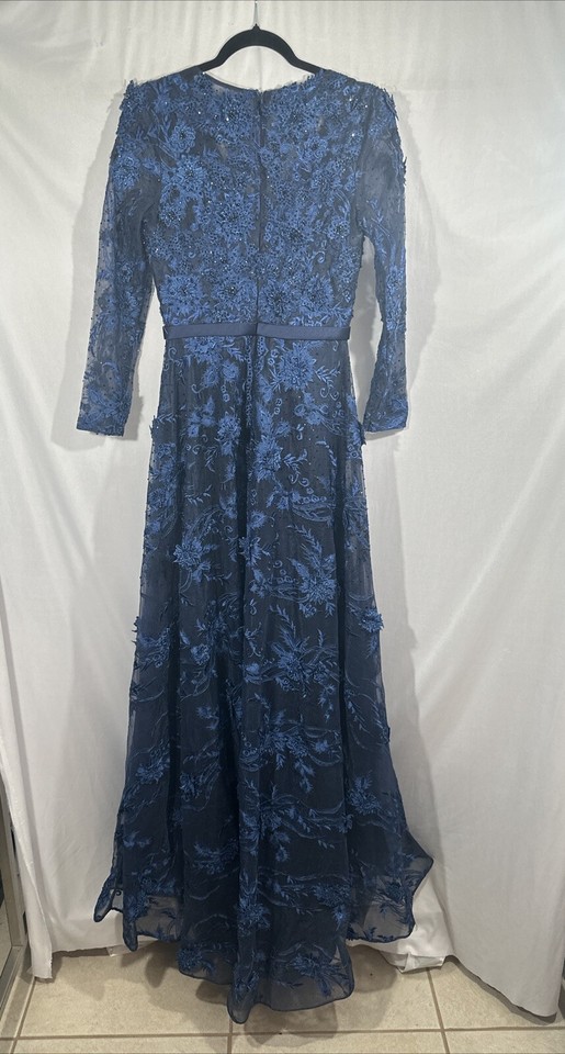 NEW $998 Mac Duggal [ 8 ] 20108 Embroidered Long Sleeve Plunge A Line ...