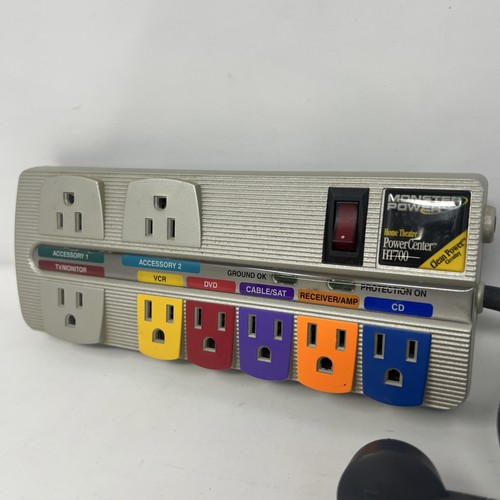 Monster Power HT700 Home Theatre PowerCenter Surge Protector 8-Outlet 8 ...