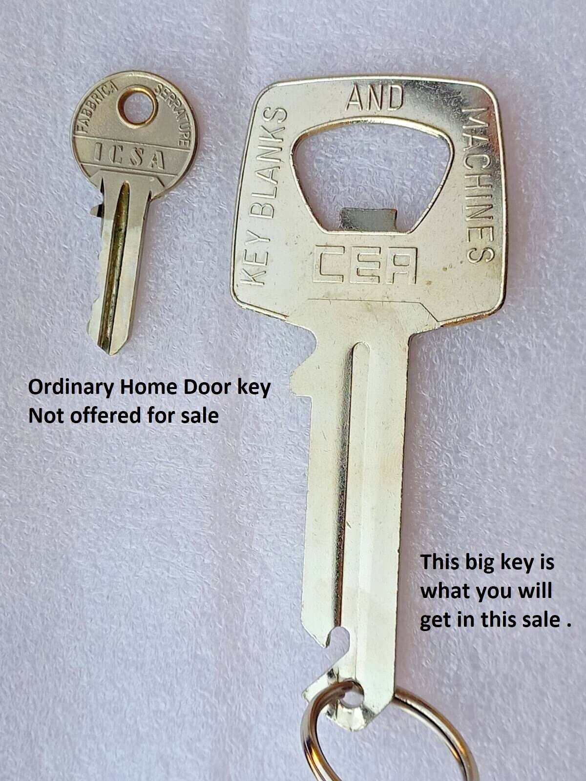 Chiavi duplicatrici Key Keychain huge key medal medallion hanging rare ...