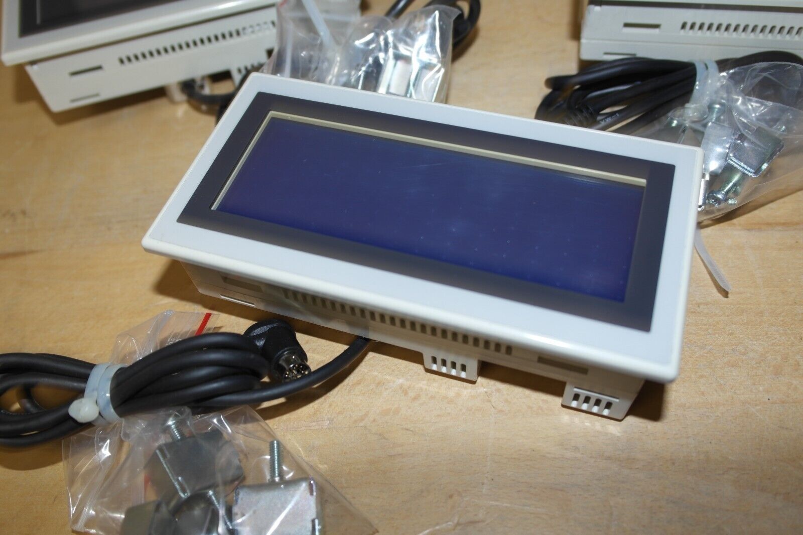 Mitsubishi F930GOT-BWD-E Graphic Operation Terminal | eBay