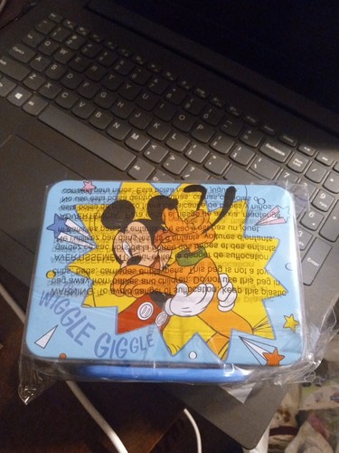 Disney Junior The Wiggle Giggle Minnie & Pluto Tin Lunch Box with Blue ...