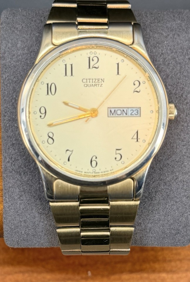 Vintage 1980's CITIZEN 5500-R18751 Men's Quartz Watch Day/date New ...