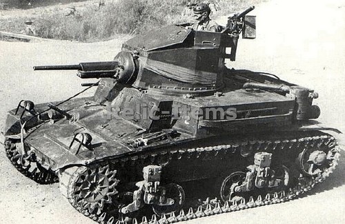 WW2 Picture Photo US Army M2A4 light Tank defending its position 1360 ...