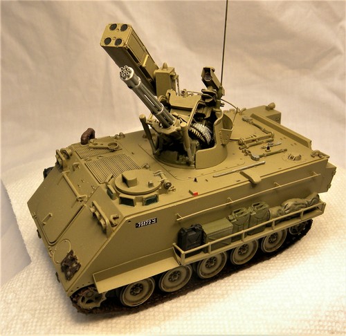 Academy 13507 US Army M163 Vulcan 1/35 Scale Plastic Model Kit online ...