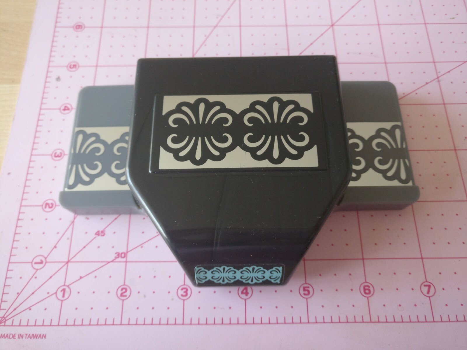 *Retired* Stampin Up, EK Success & Fiskars Edge Border Punches - Hard ...
