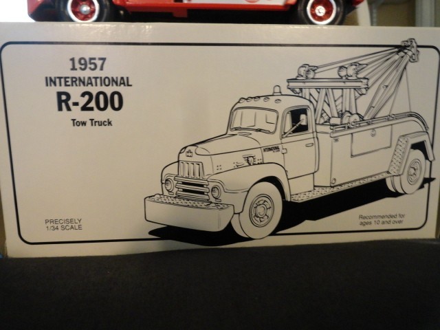 First Gear 1/34 1957 International R-200 Flying "A" Service Trk. 19 ...